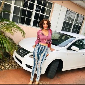 CLÈ LUV | Tops | Floral Crop Size Medium With Laced Back | Poshmark